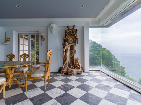 The Abandoned Marugen Mansion | Offbeat Japan